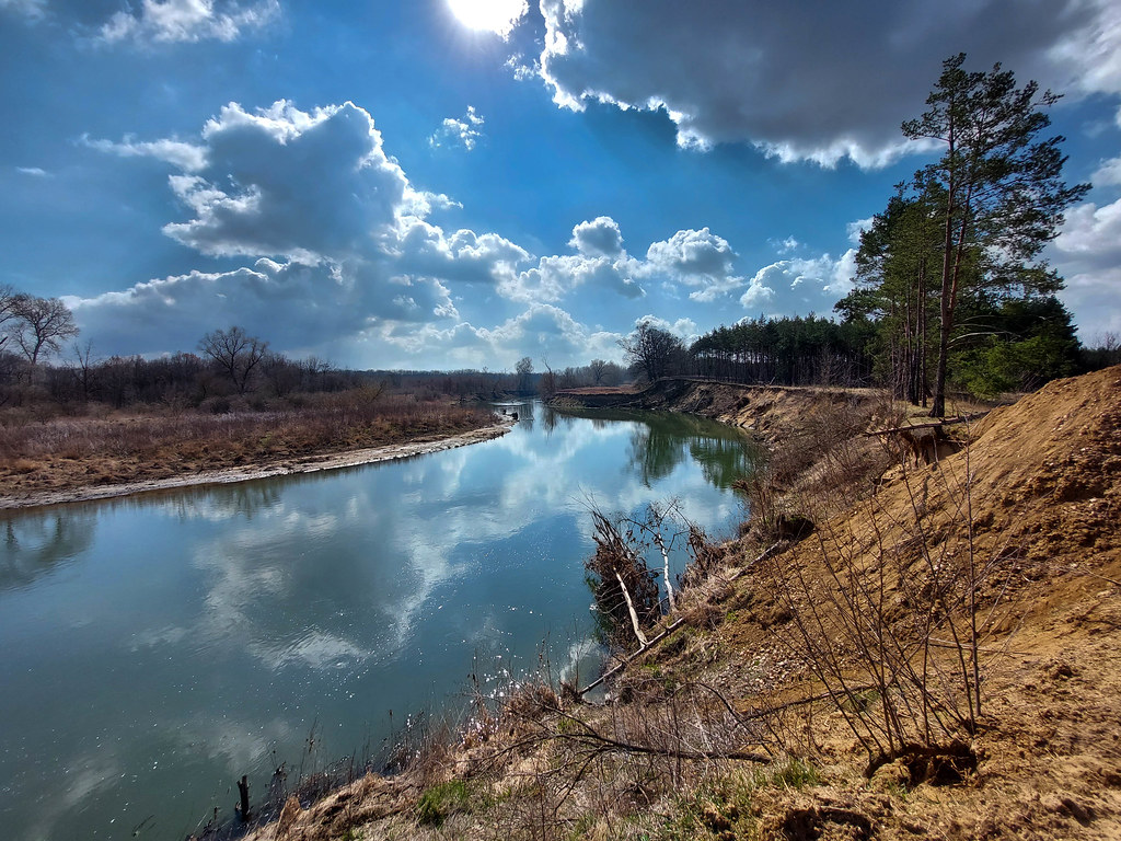 How to measure water current of Republican River?